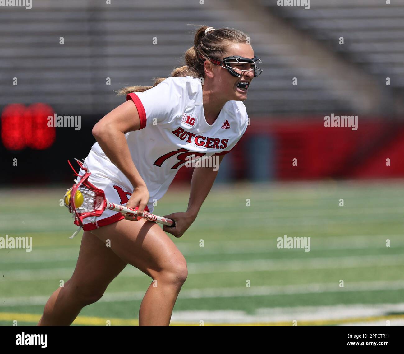James madison university stadium hi-res stock photography and images ...