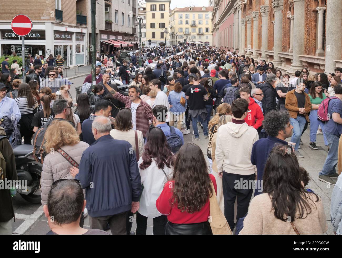 Milan, Italy. 23rd Apr, 2023. Last day outside the show 2023, long ...