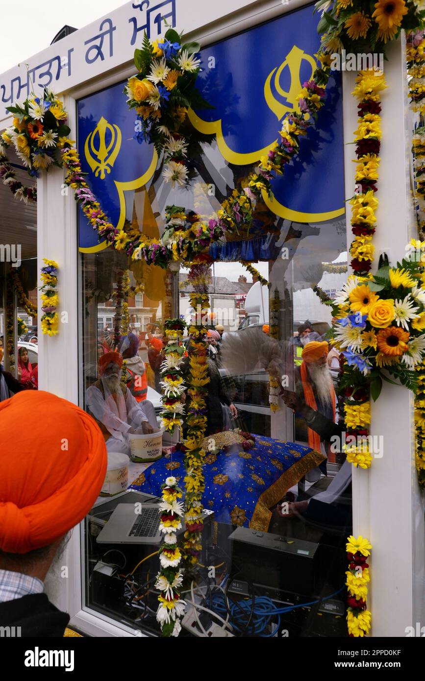Derby Vaisakhi Nagar Kirtan 2023 The procession through the streets of ...