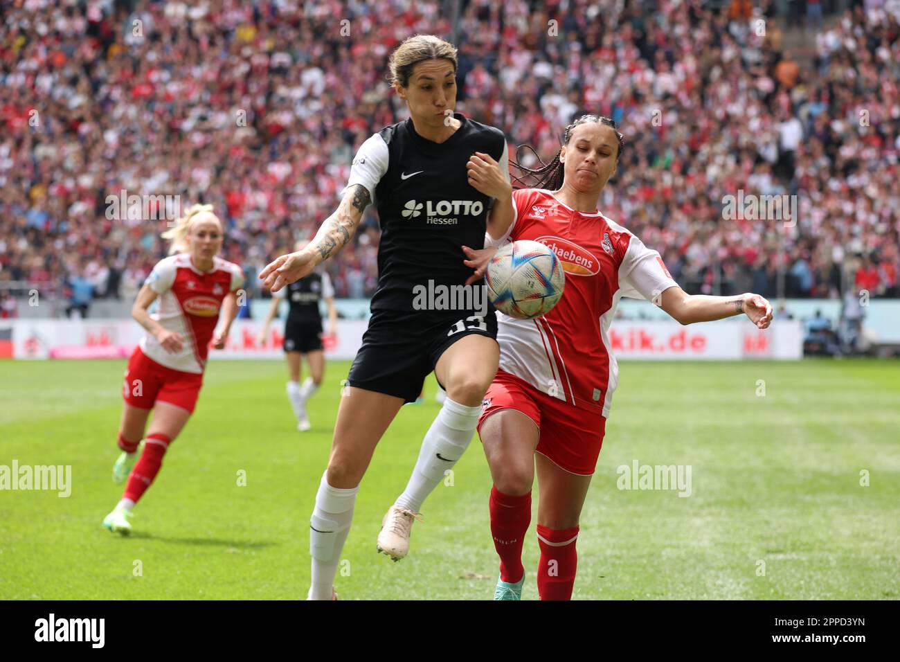 Sara Doorsoun (SGE), Genessee Puntigam (Koeln), 1. FC Cologne - Eintracht Frankfurt, Flyeralarm ...
