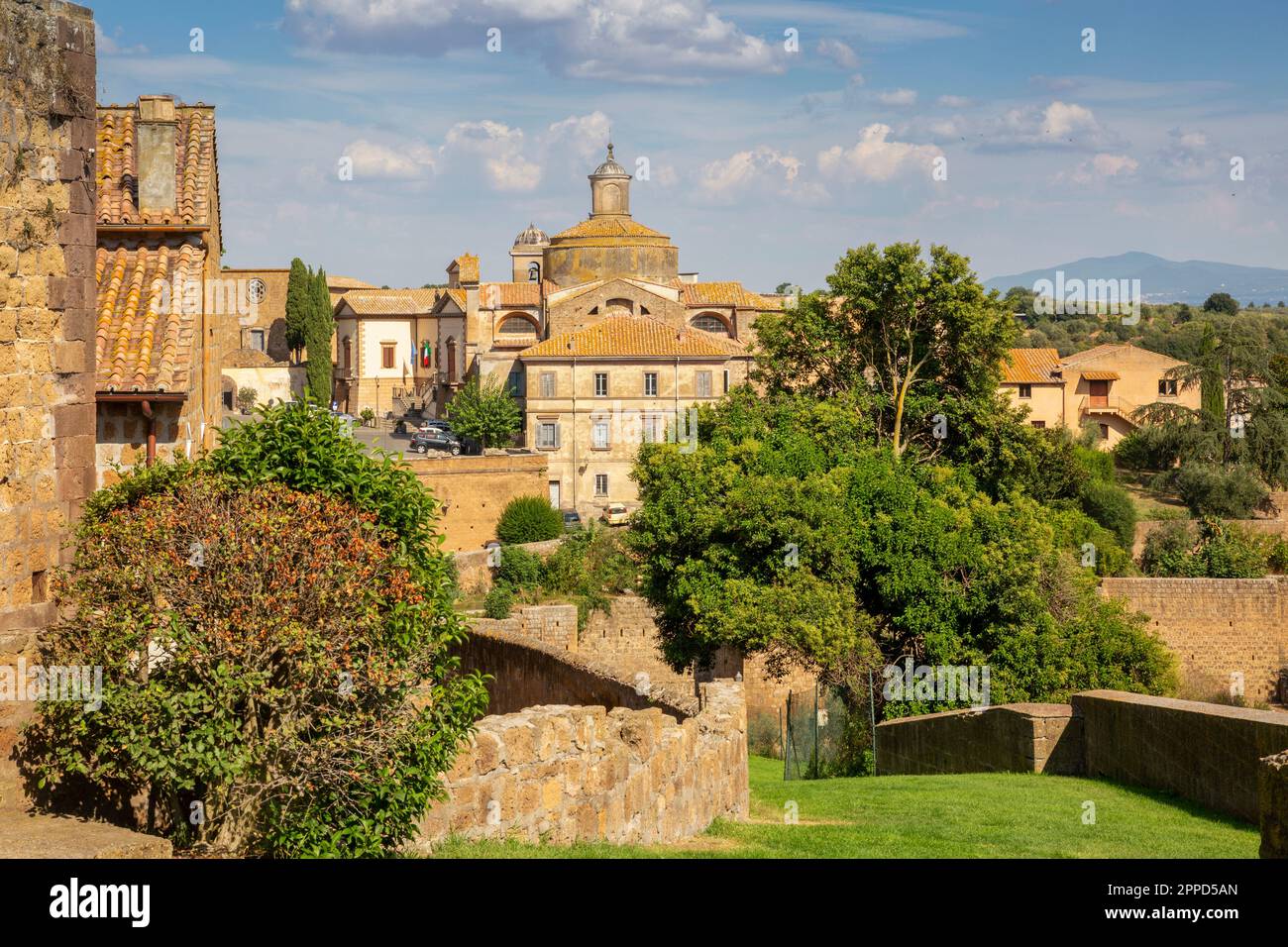 Italy, Lazio, Tuscania, View of medieval town in summer Stock Photo - Alamy