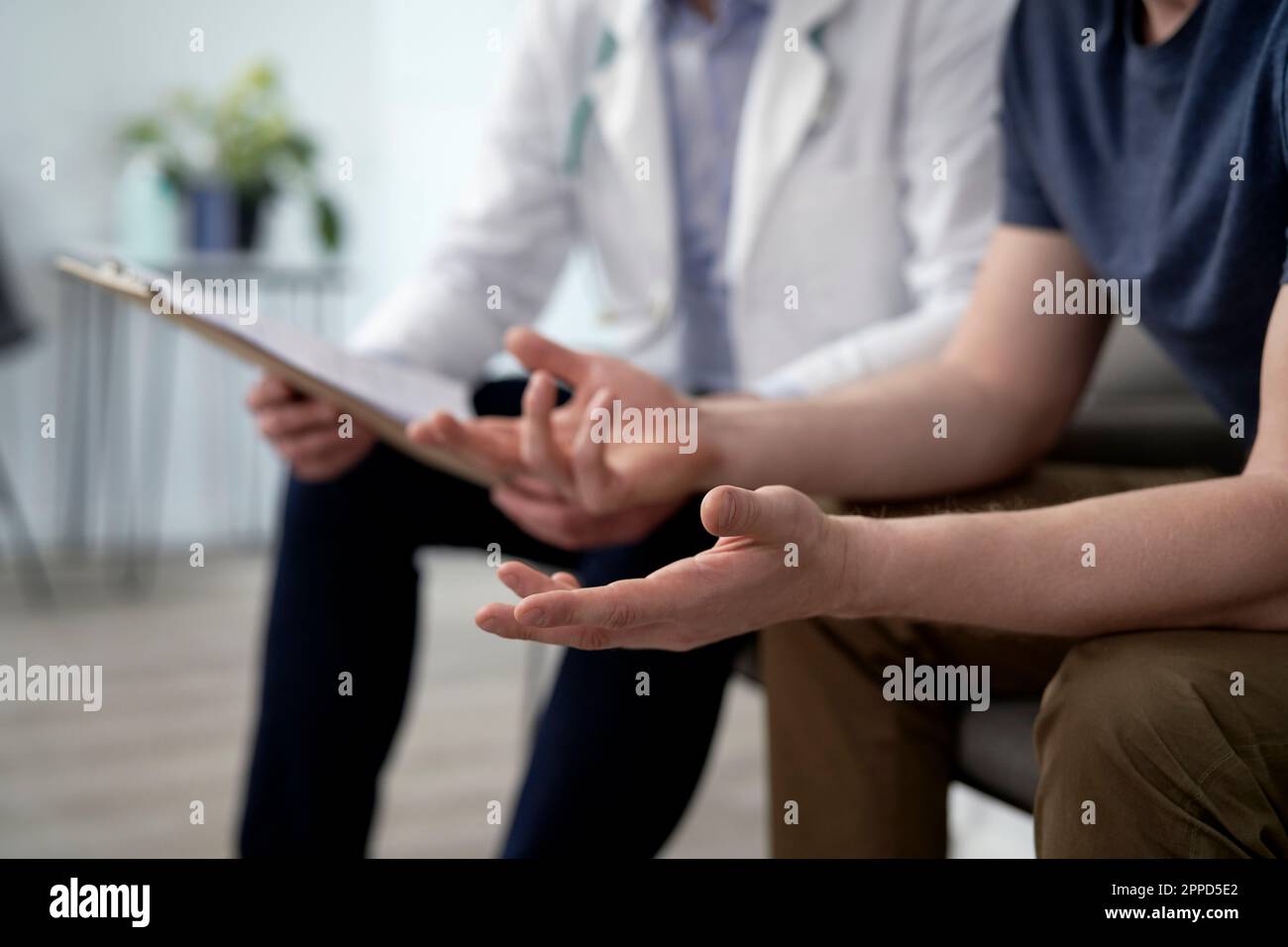 Man visit doctor waiting room hi-res stock photography and images - Alamy