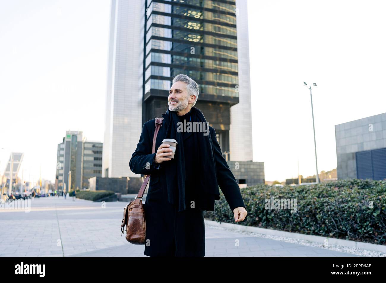 Walking with coffee cup hi-res stock photography and images - Alamy