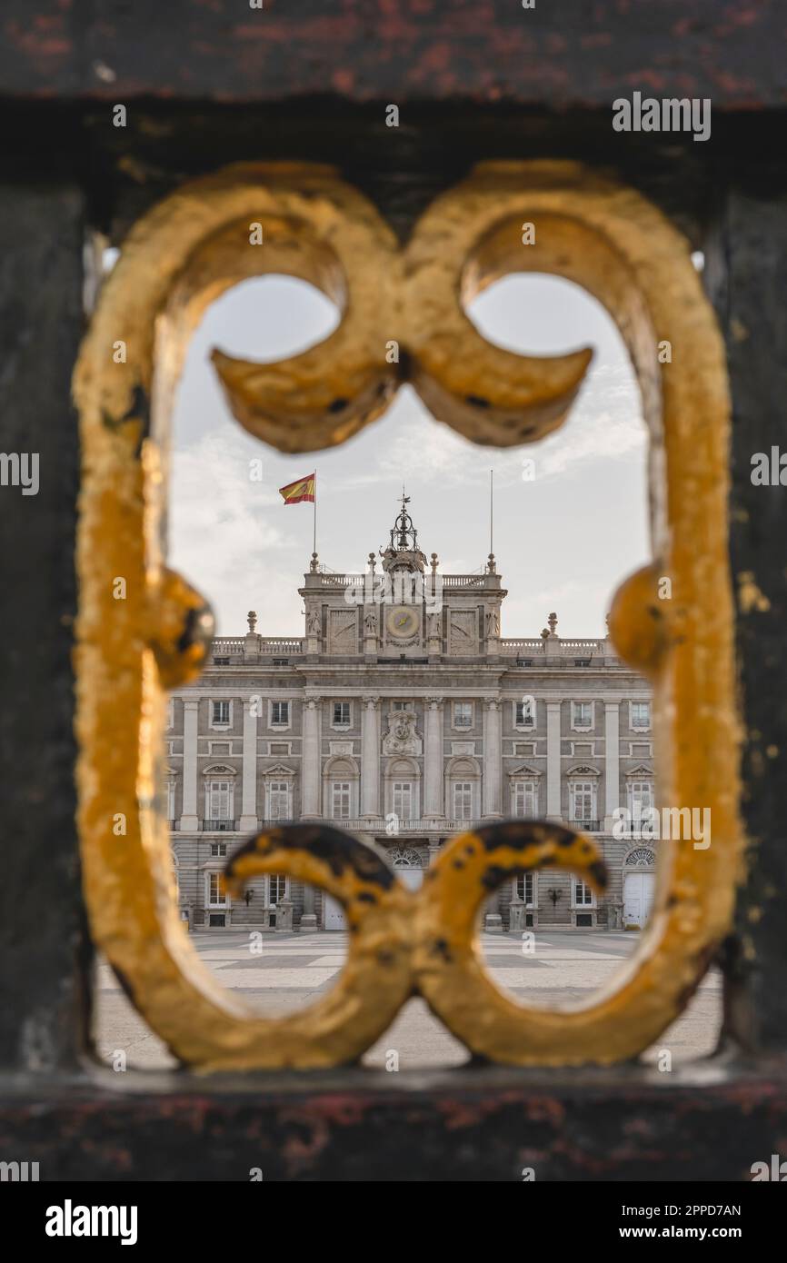 Facade madrid royal palace seen bars main gate hi-res stock photography ...