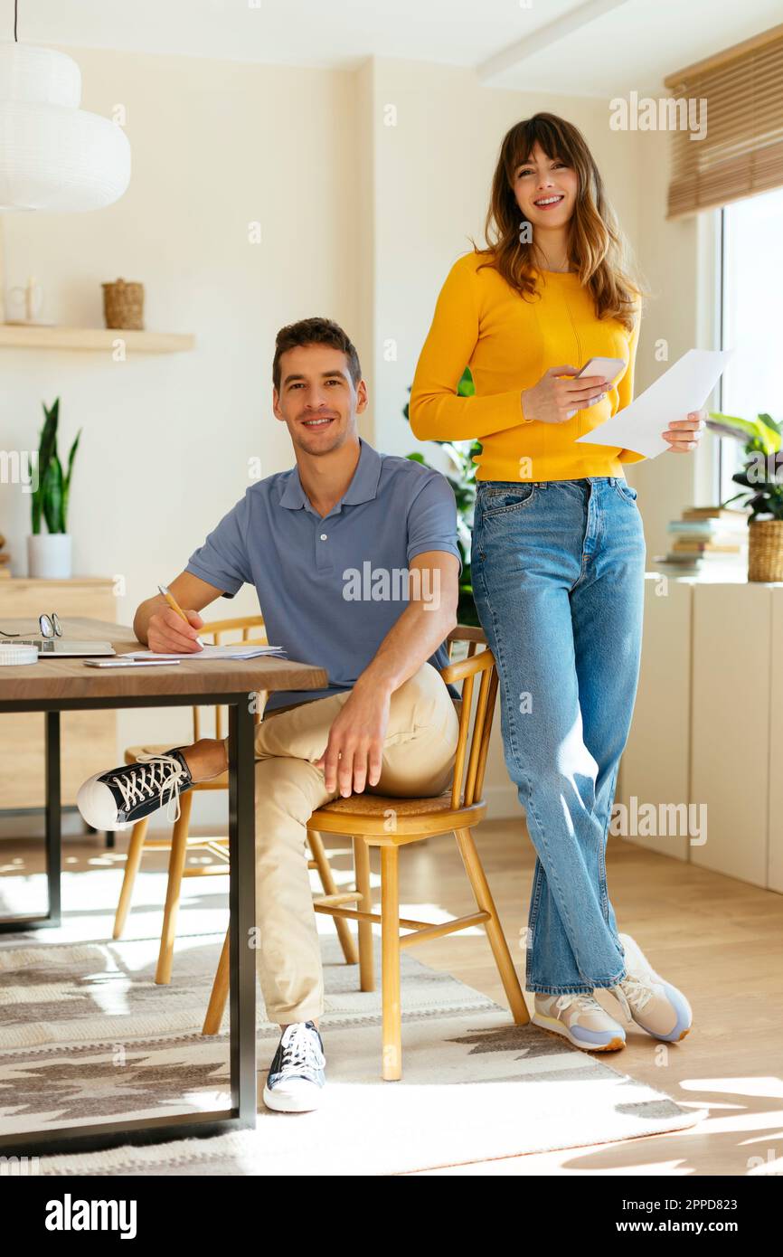 Freelancing hi-res stock photography and images - Alamy