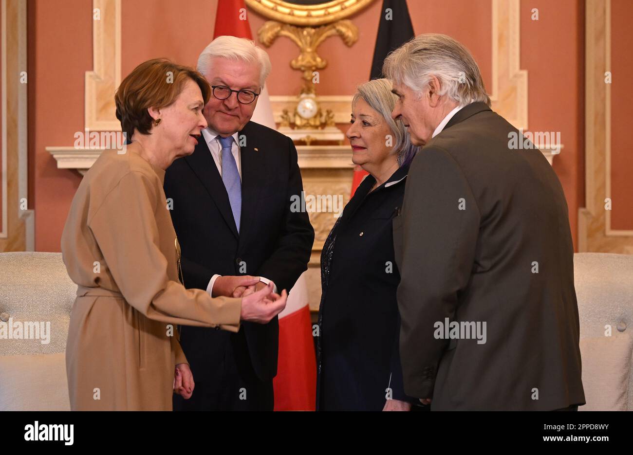 Mary simon governor hi-res stock photography and images - Alamy