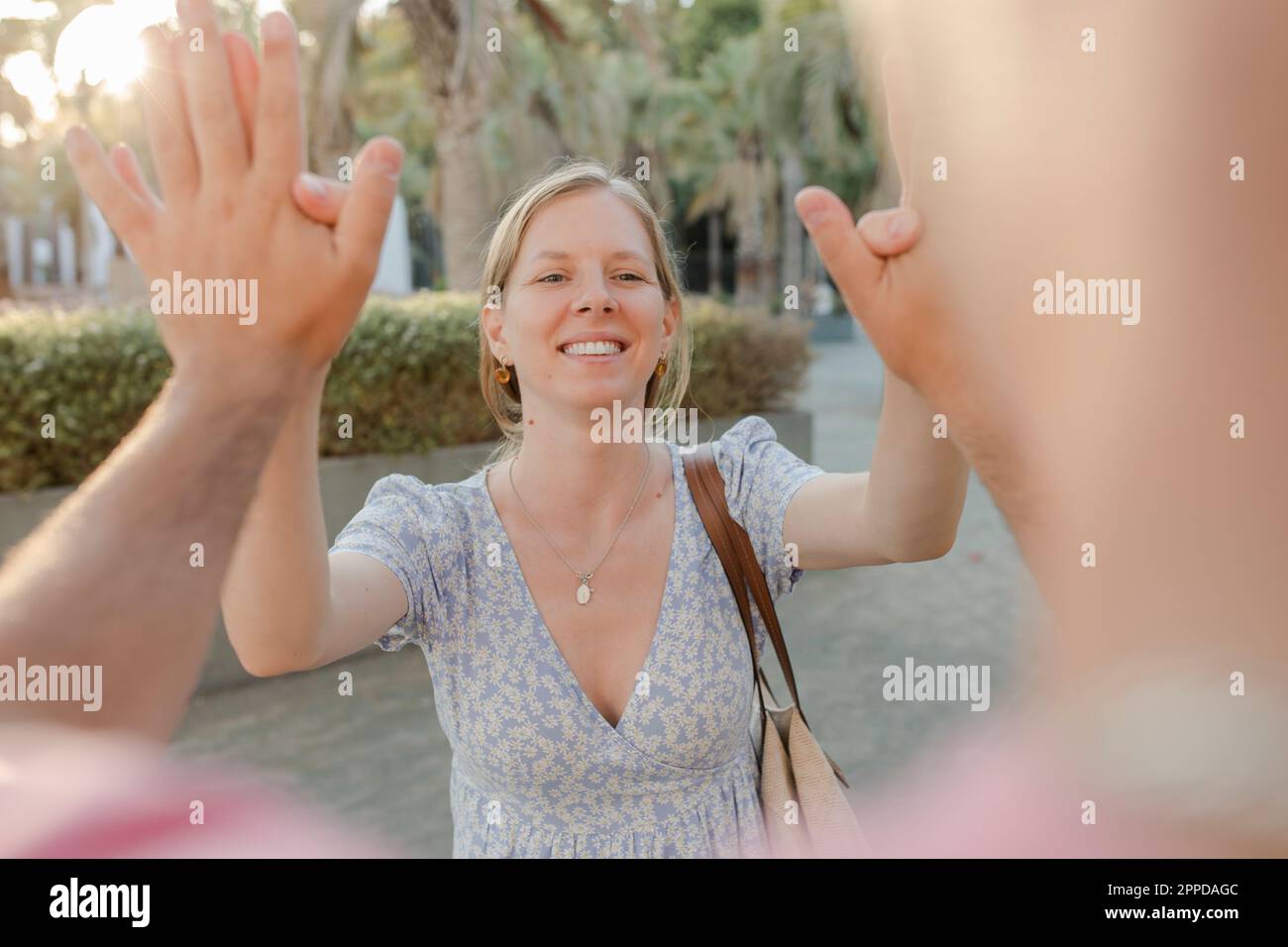 Woman high five man hi-res stock photography and images - Alamy