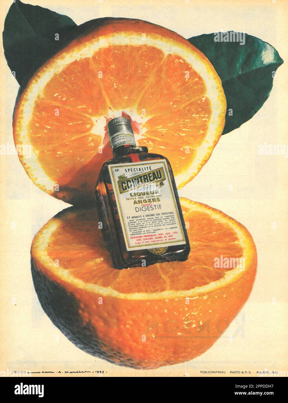 Liqueur Cointreau French print ad, 1959 Stock Photo - Alamy