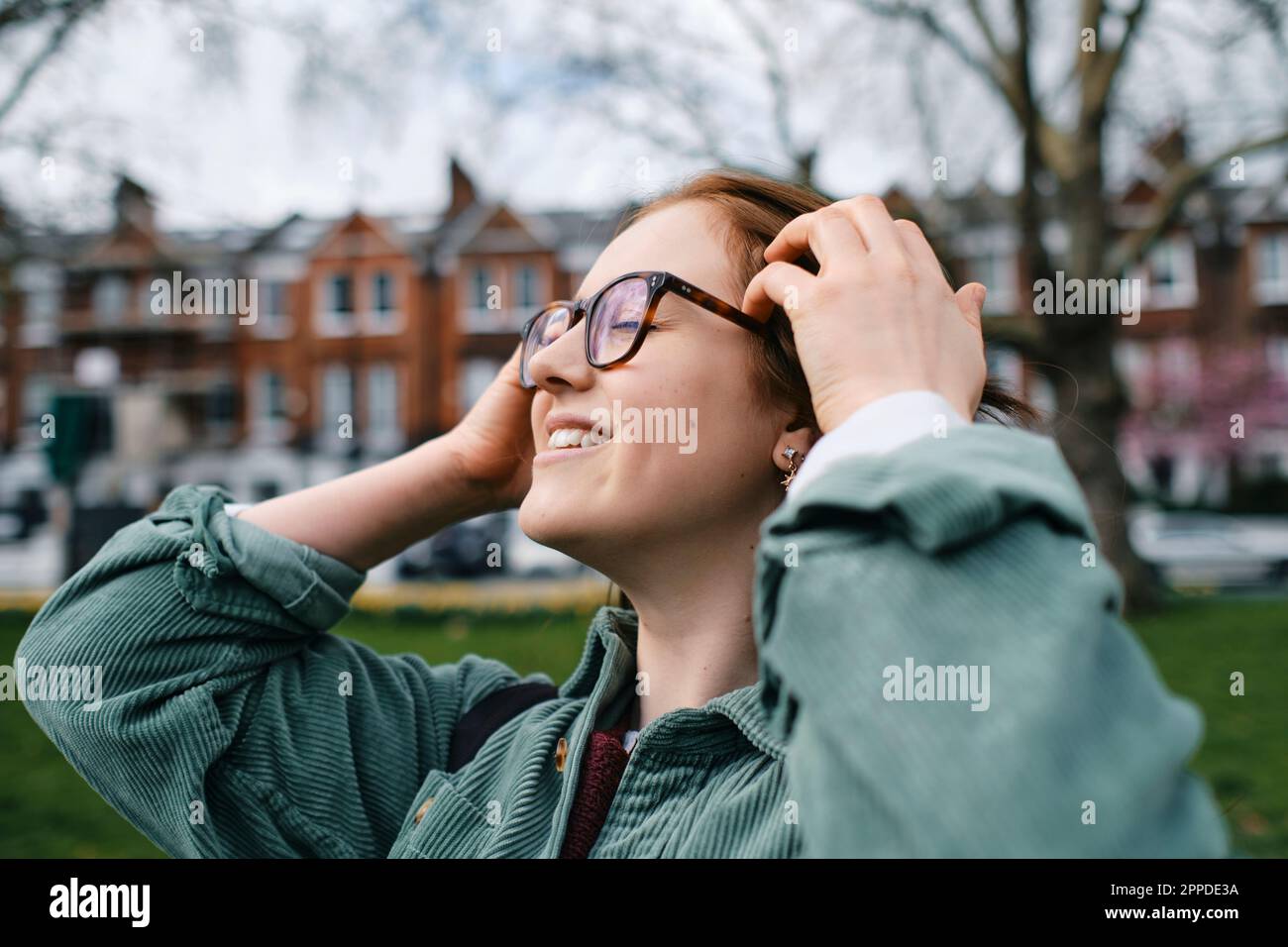Eyeglasses closed hi-res stock photography and images - Alamy