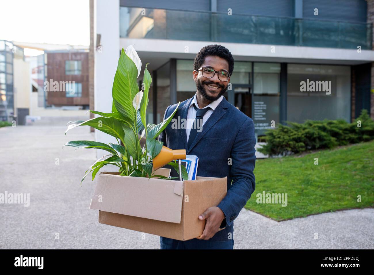 Moving the building supplies hi-res stock photography and images - Alamy