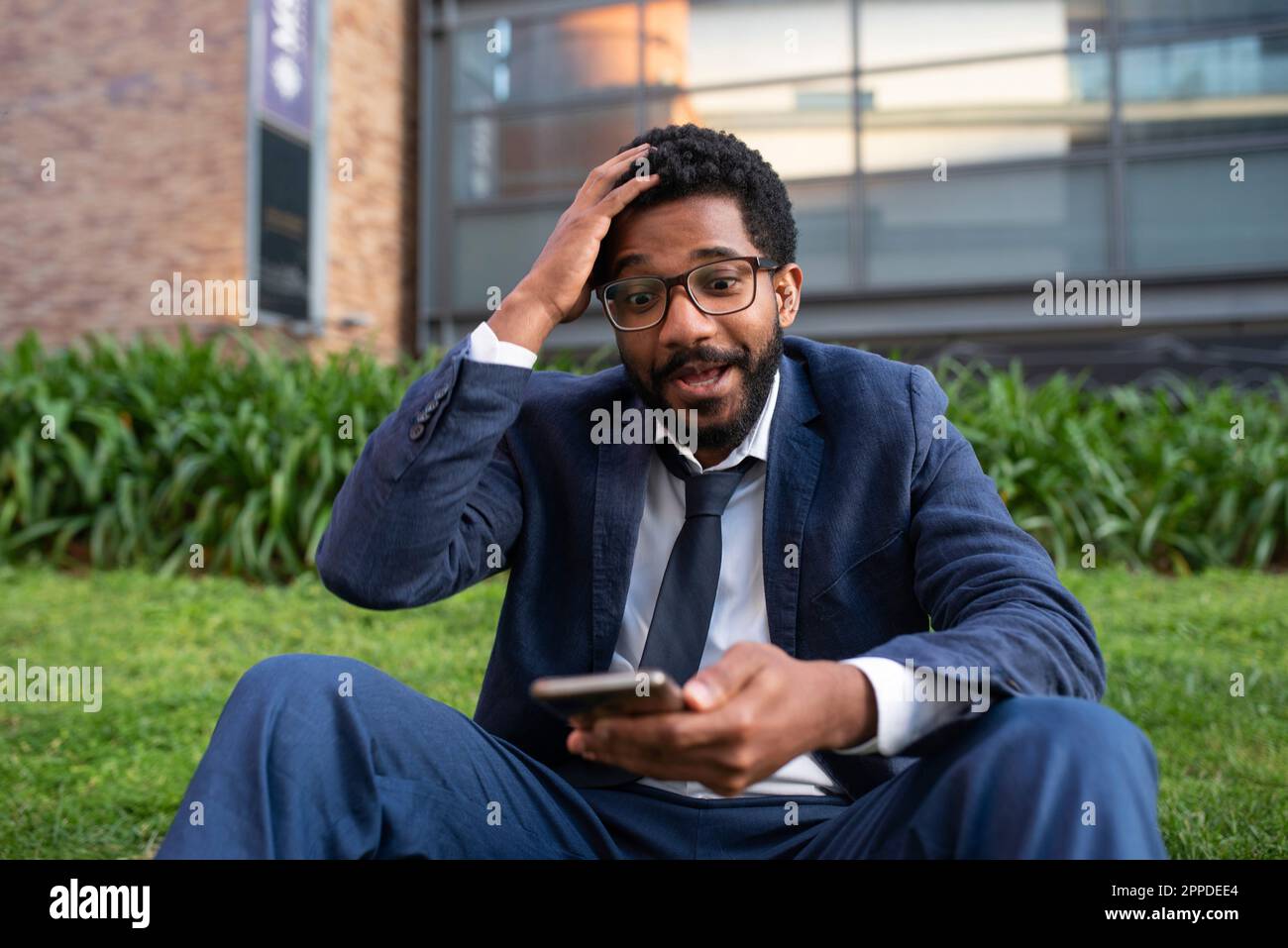 Surprised building hi-res stock photography and images - Alamy