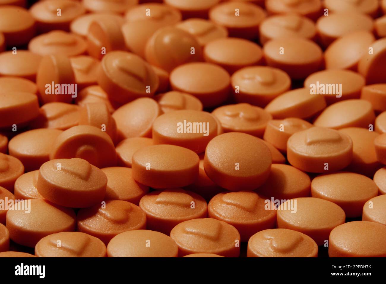 Safety coated aspirin hi-res stock photography and images - Alamy