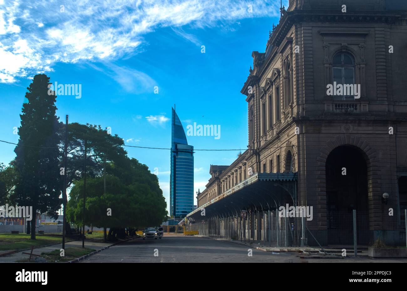 the old central station on the right whith de new communication center ...