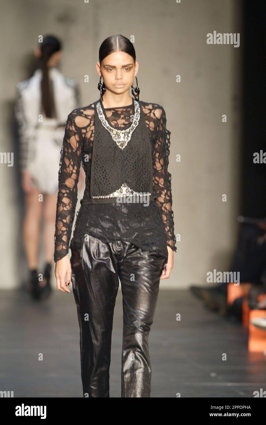 Samantha Harris, indigenous Australian model Rosemount Australian ...