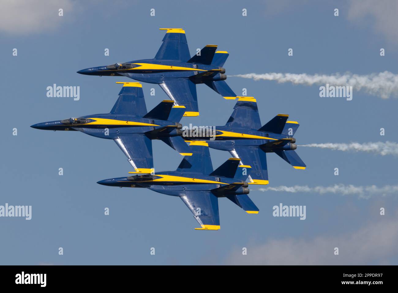 The U.S. Navy Flight Demonstration Team, the Blue Angels perform ...