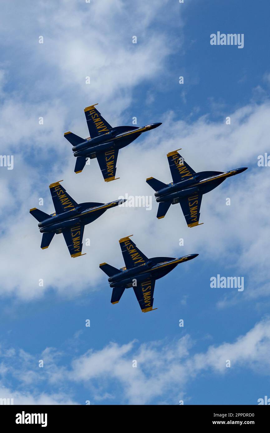 The U.S. Navy Flight Demonstration Team, the Blue Angels, as they ...