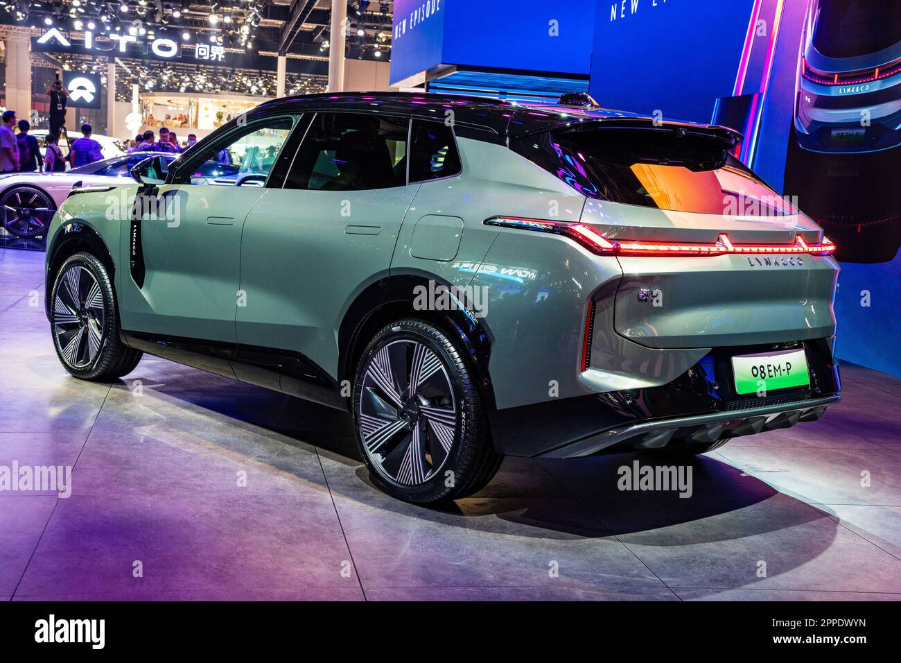 Lynk & Co 08 EM-P PHEV SUV on display at the 2023 Shanghai Auto Show Stock Photo - Alamy