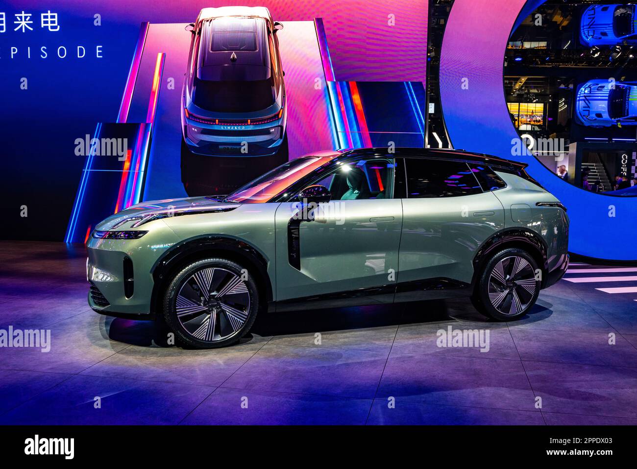 Lynk & Co 08 EM-P PHEV SUV on display at the 2023 Shanghai Auto Show Stock Photo - Alamy