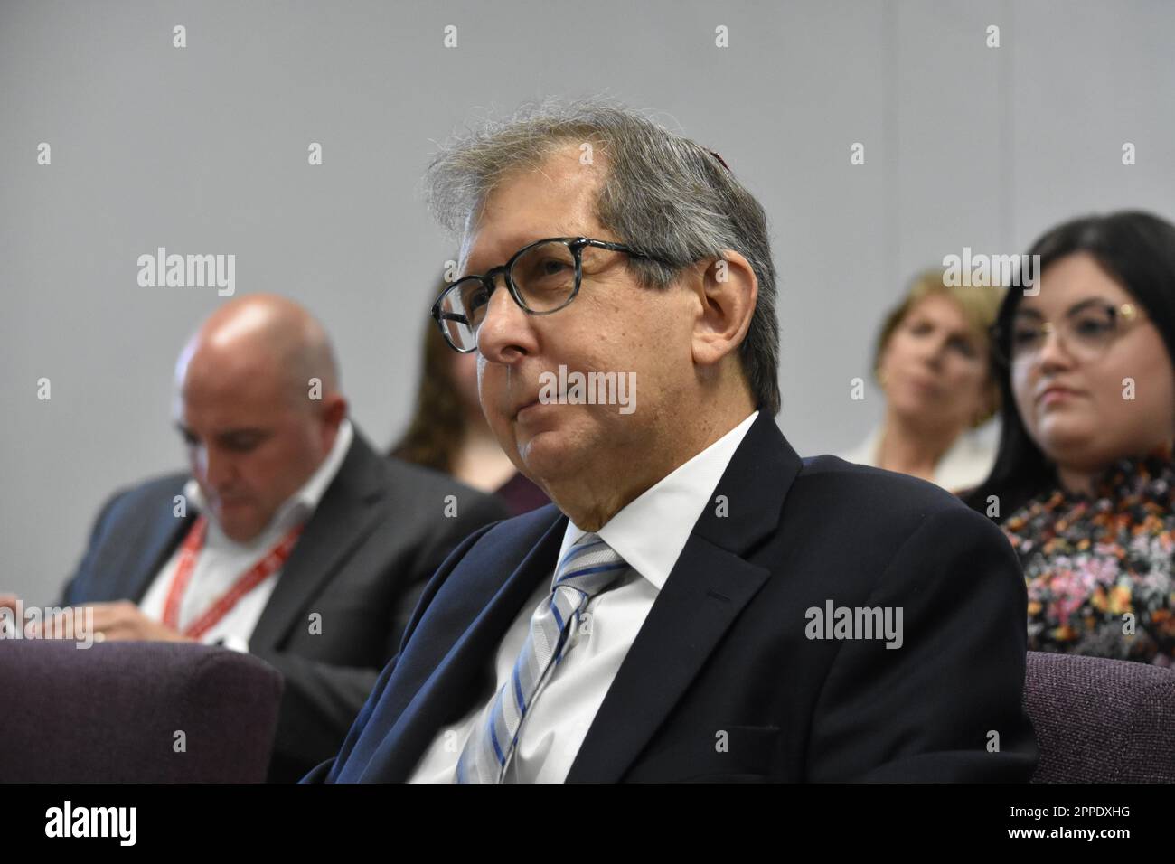 Ronald roth hi-res stock photography and images - Alamy