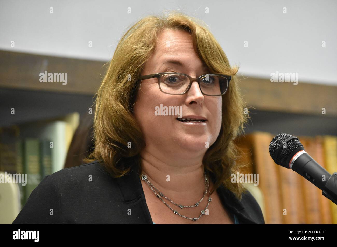 Tracy zur hi-res stock photography and images - Alamy