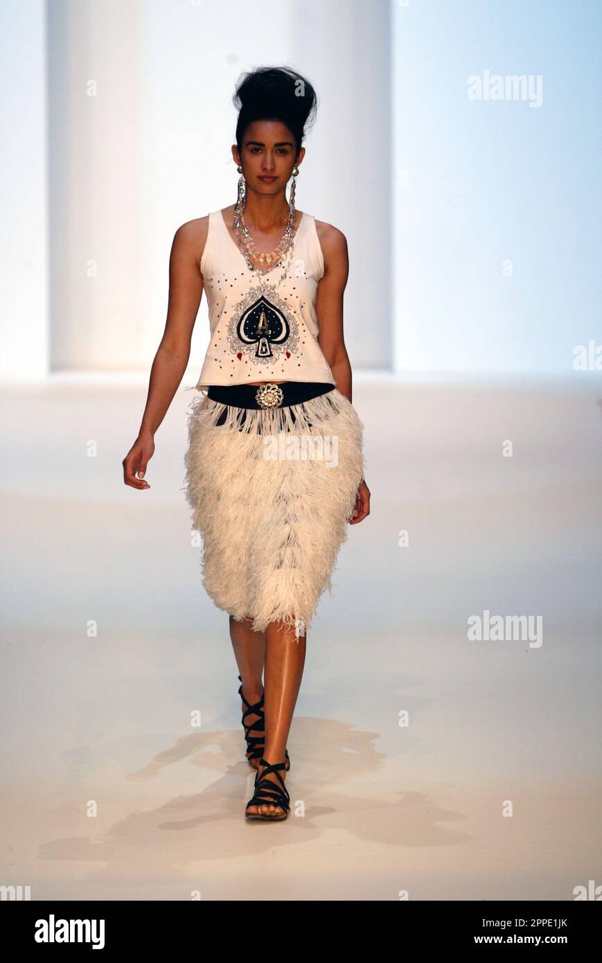 Model The gala opening on Day One of Rosemount Sydney Fashion Festival ...