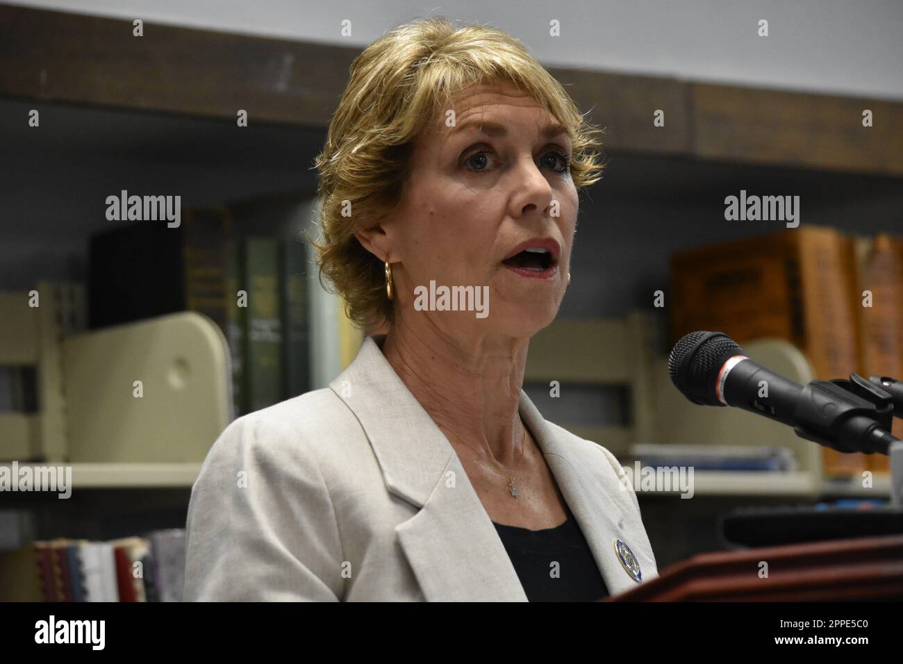 Lisa swain hi-res stock photography and images - Alamy