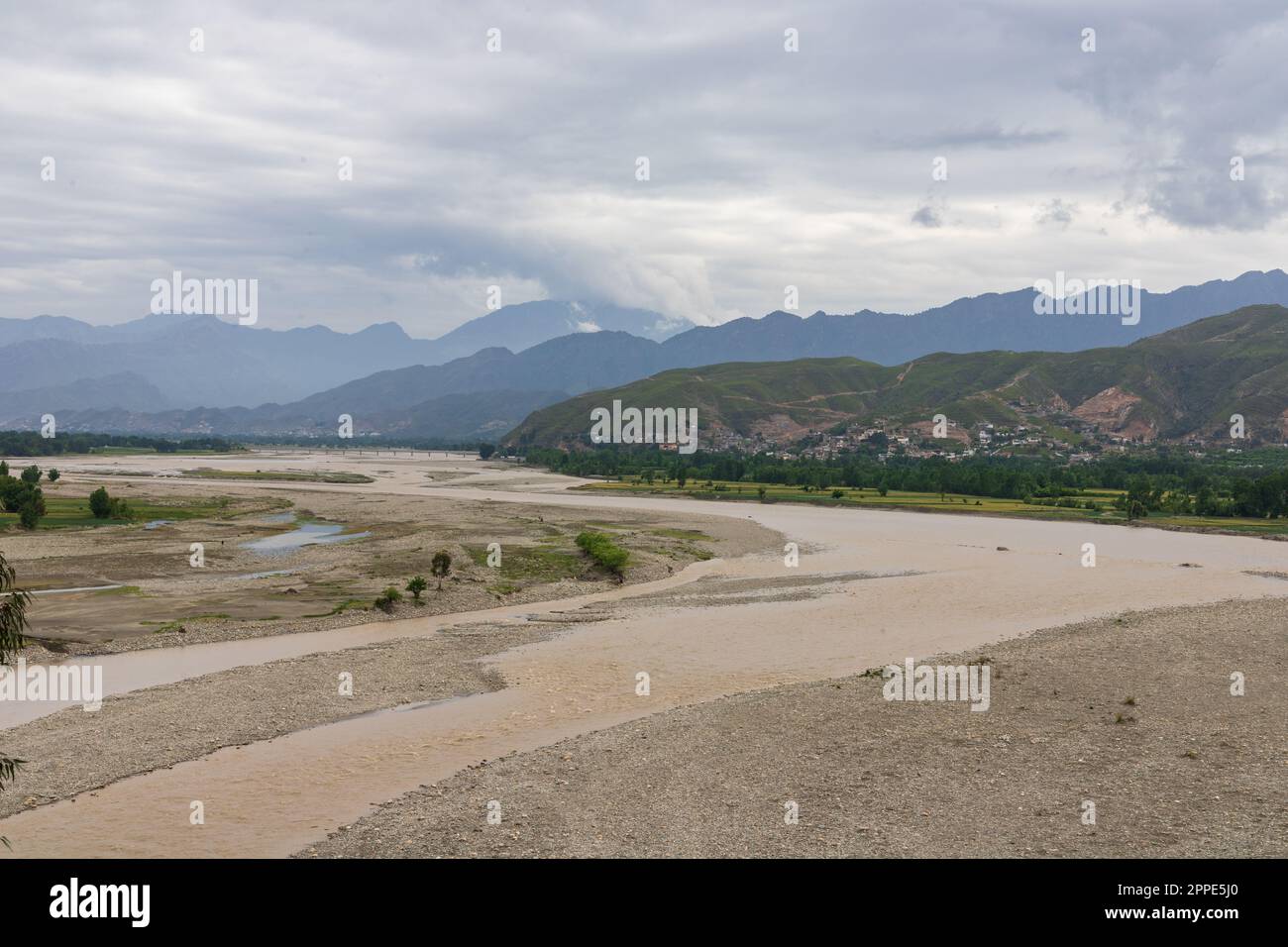 Storm in pakistan hi-res stock photography and images - Alamy
