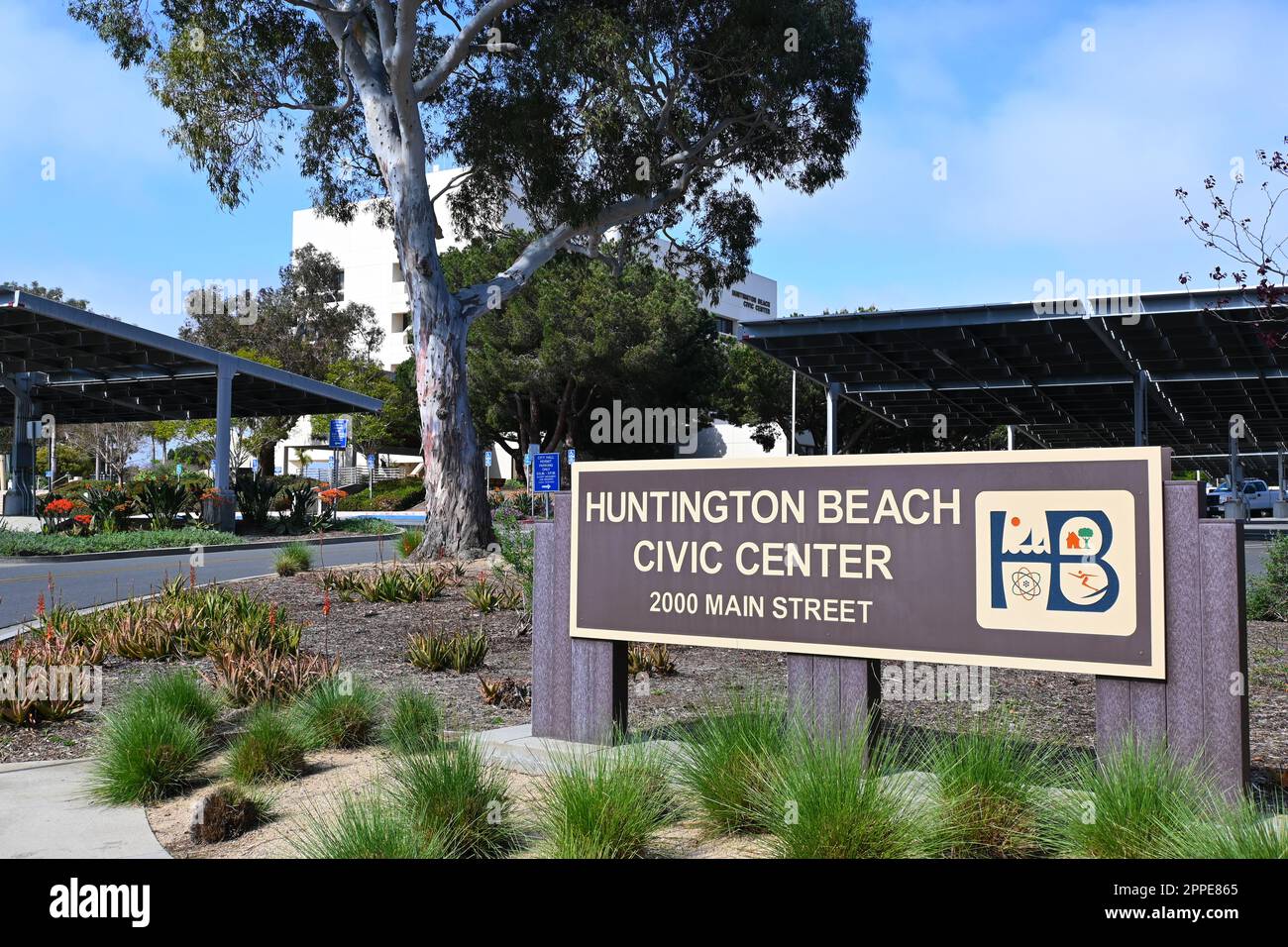 HUNTINGTON BEACH, CALIFORNIA - 23 APR 2023: Sign at the entrance to the ...