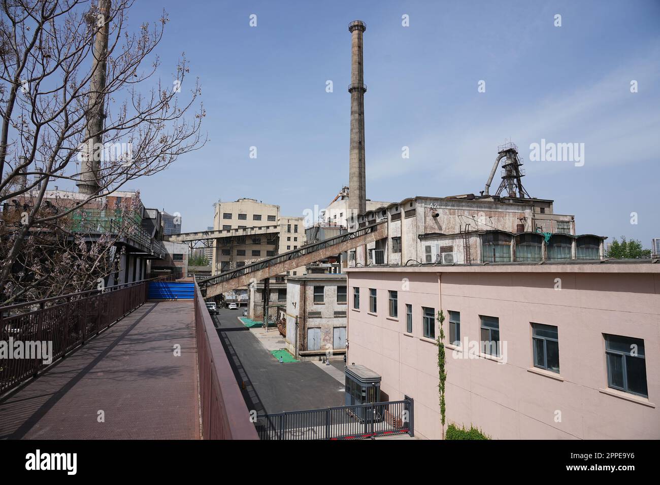 Peking, China. 15th Apr, 2023. Old factory buildings stand in the ...