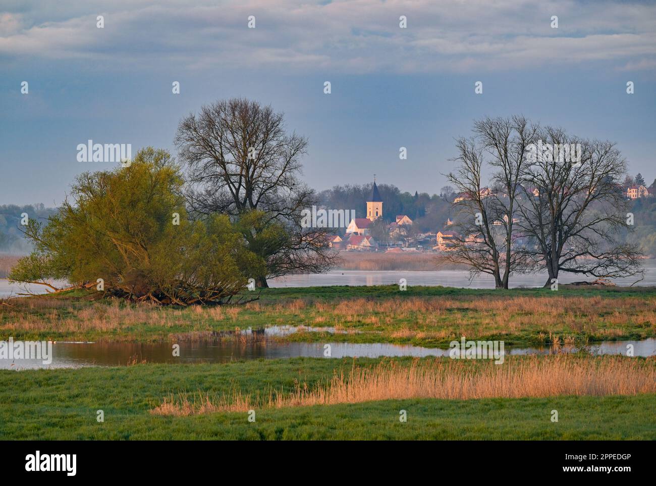 Lebus, Germany. 24th Apr, 2023. View of the small town of Lebus with ...