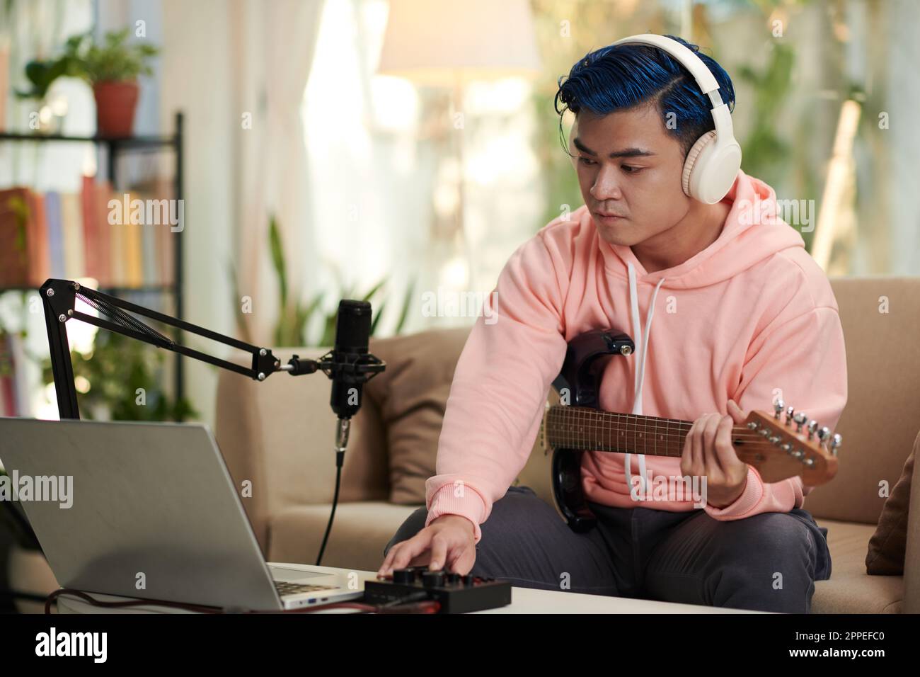 Amplifier generation z hi-res stock photography and images - Alamy