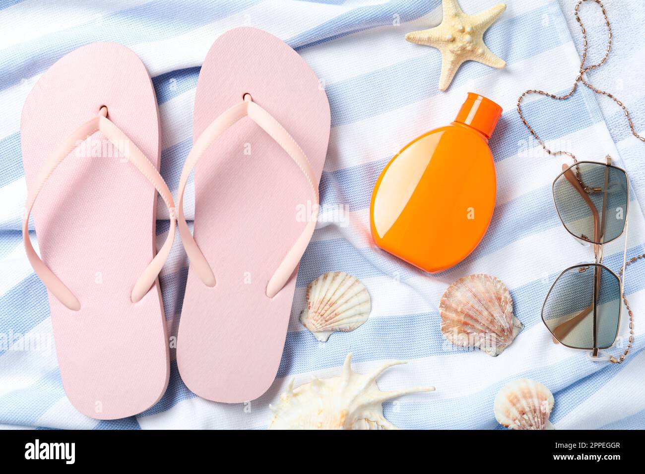 Beach objects on blanket as background, flat lay Stock Photo - Alamy