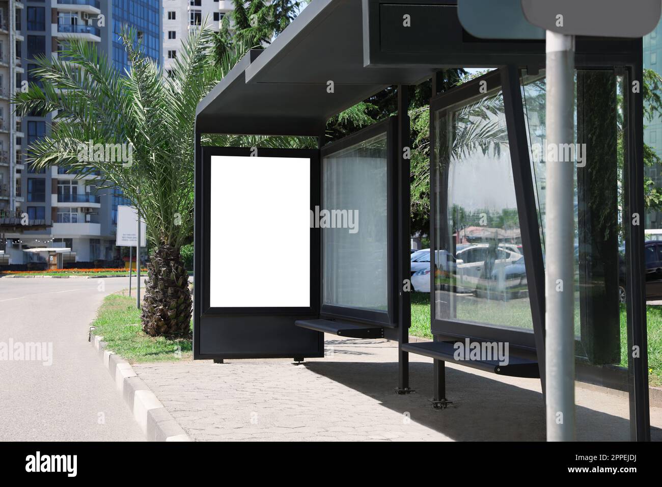 Bus stop benches hi-res stock photography and images - Alamy