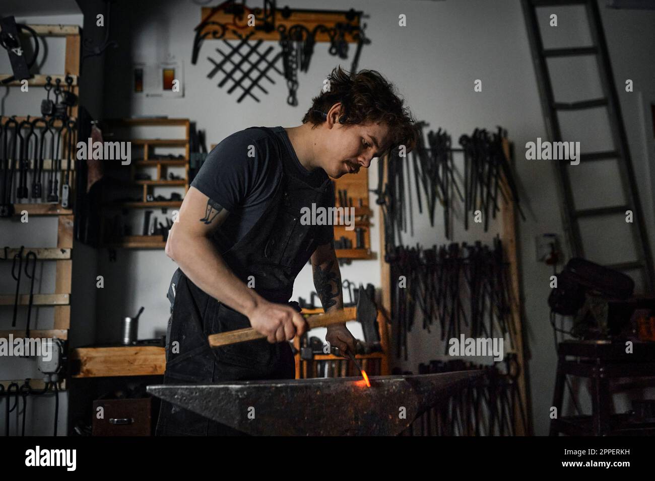 Blacksmith place hi-res stock photography and images - Alamy