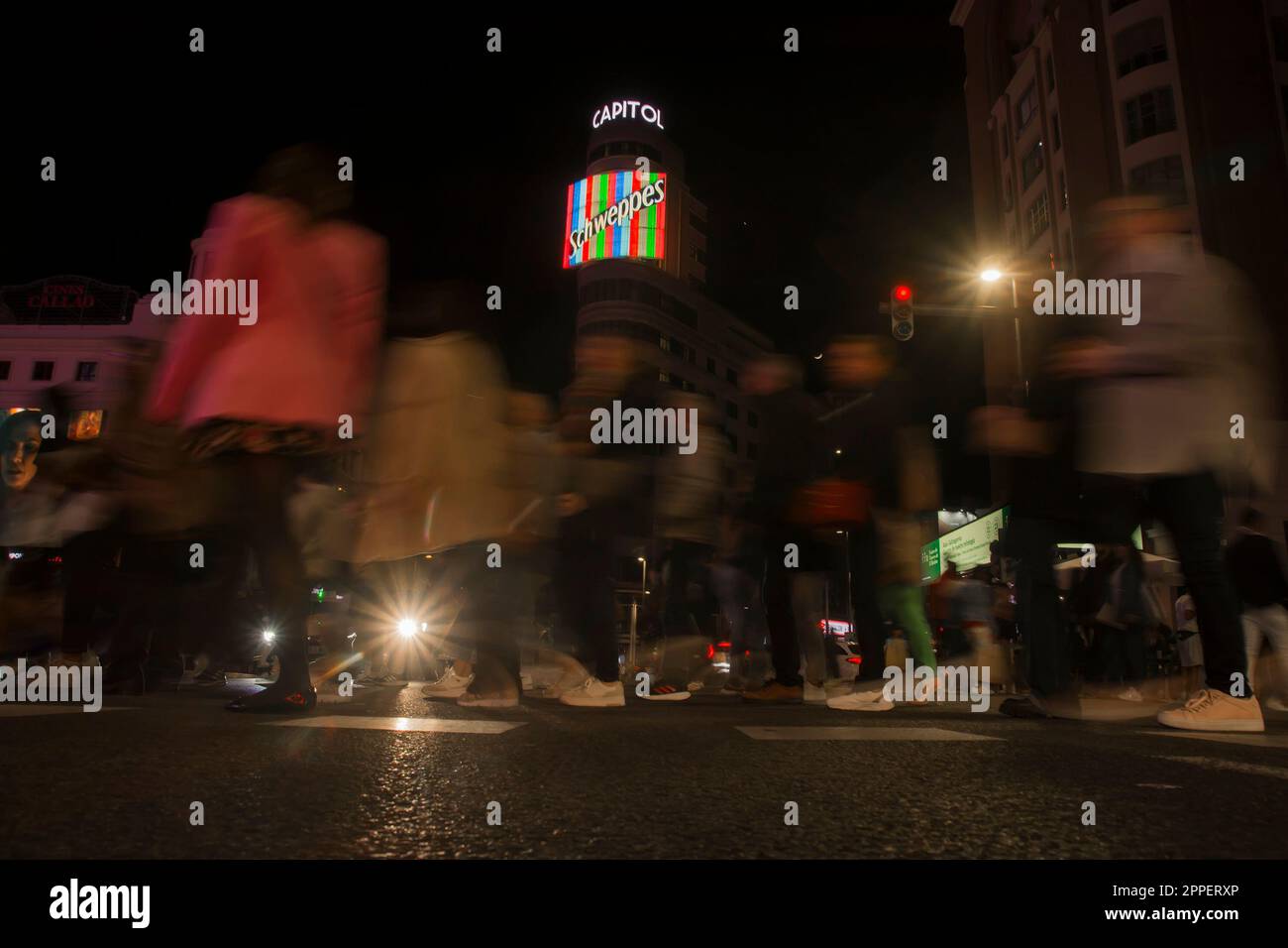 The new sign, which weighs 600 kilos and is 37 meters high, is ...