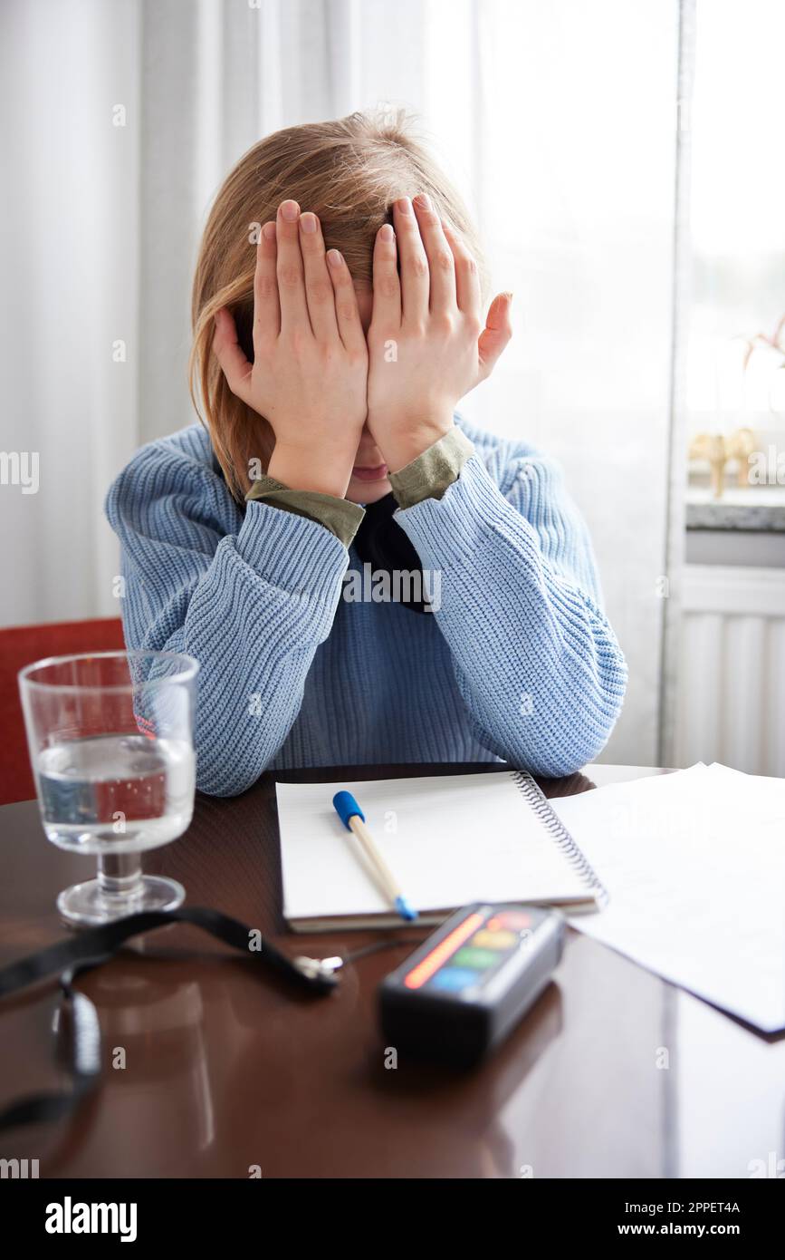 Stress kid homework hi-res stock photography and images - Alamy