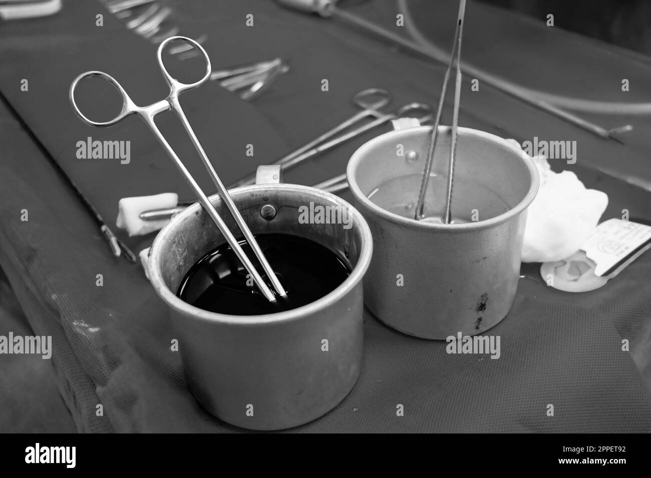 Photo of surgical table hi-res stock photography and images - Alamy