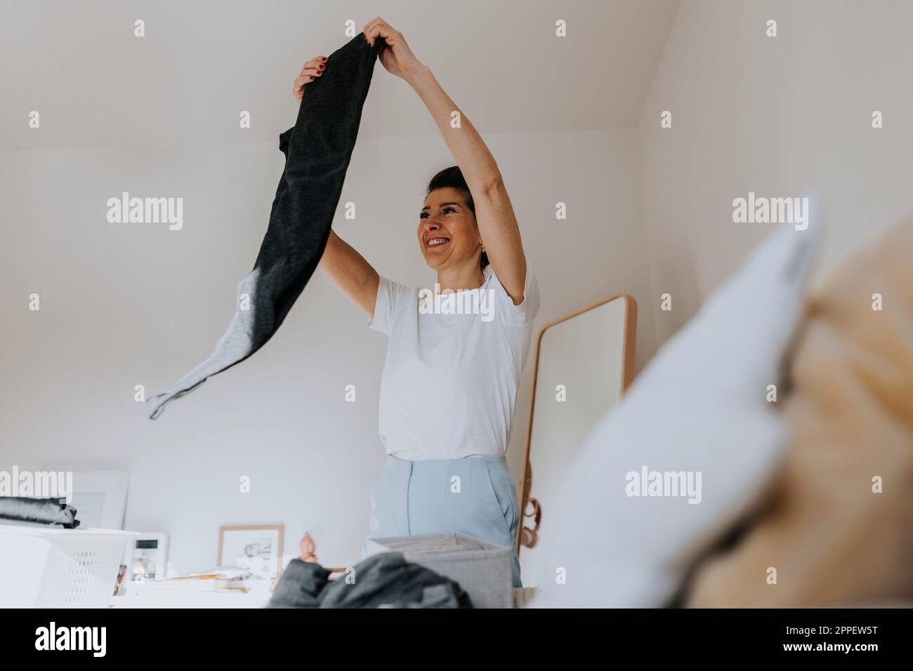 People everyday clothes hi-res stock photography and images - Alamy