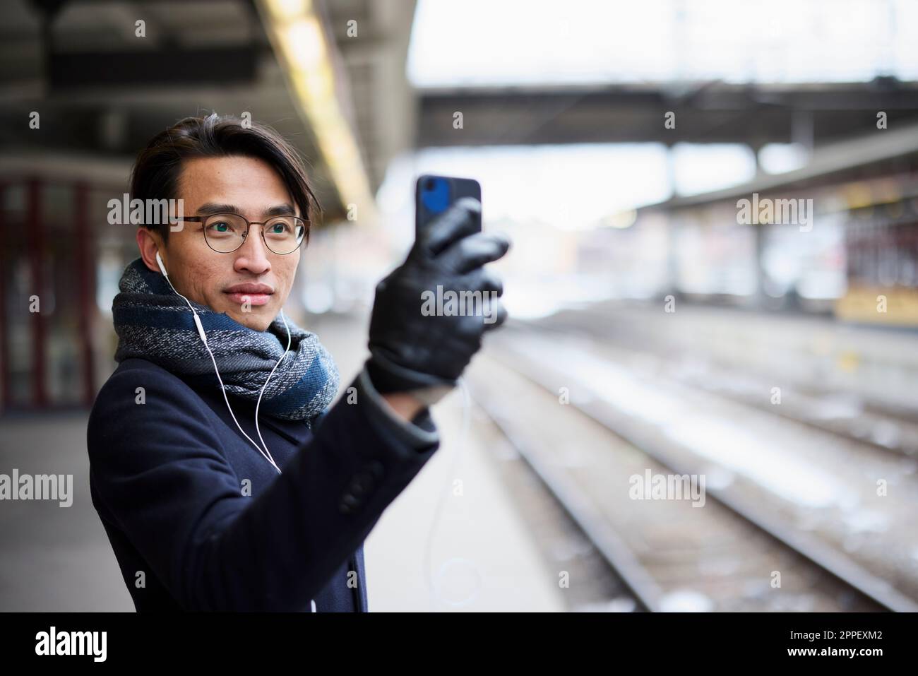Man photographing train hi-res stock photography and images - Alamy