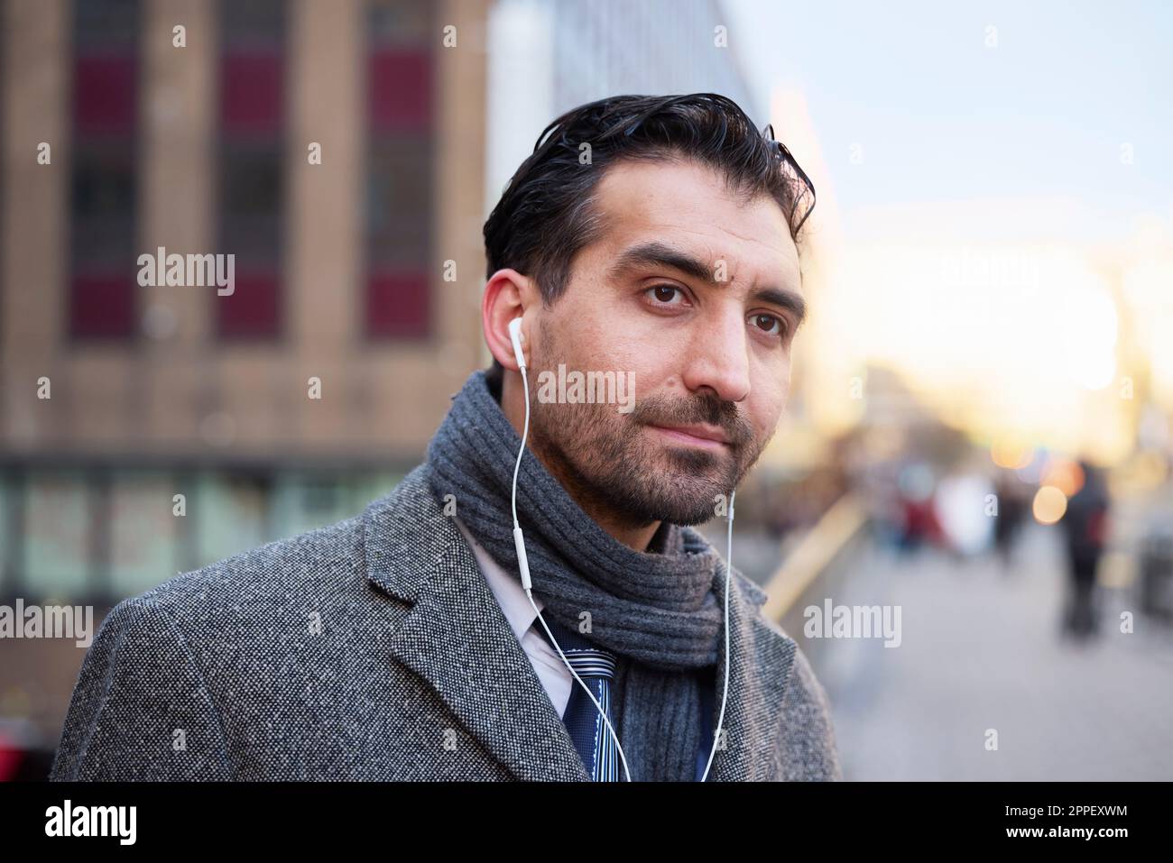 Wearing earpiece hi-res stock photography and images - Alamy