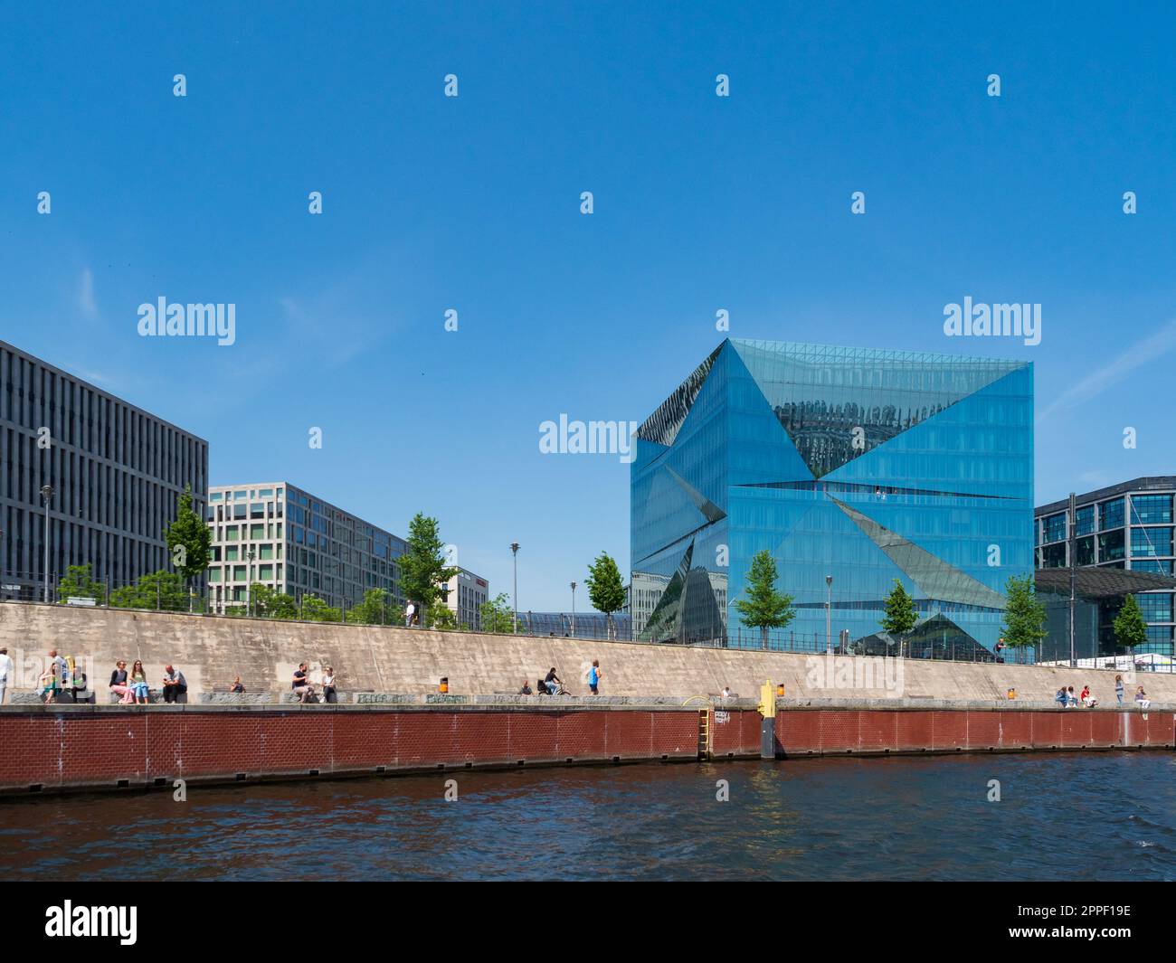 Cen cube hi-res stock photography and images - Alamy