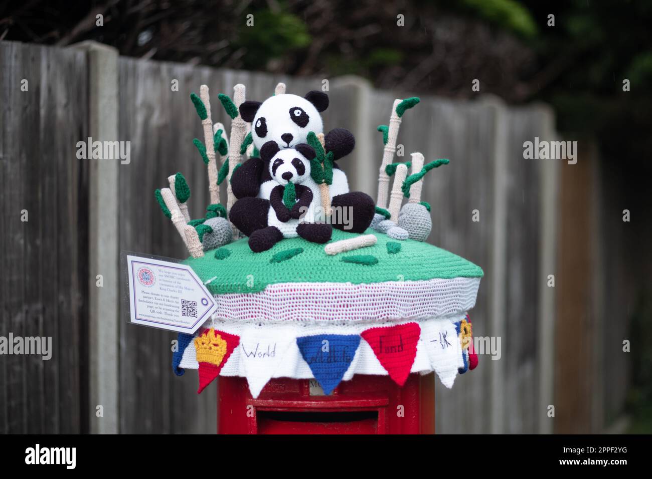 The Secret Society of Hertford Crafters have decorated the tops of ...