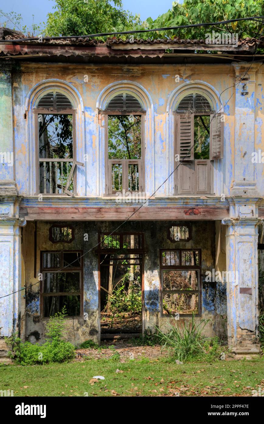 scene of the deserted and dilapidated colonial buildings Stock Photo ...