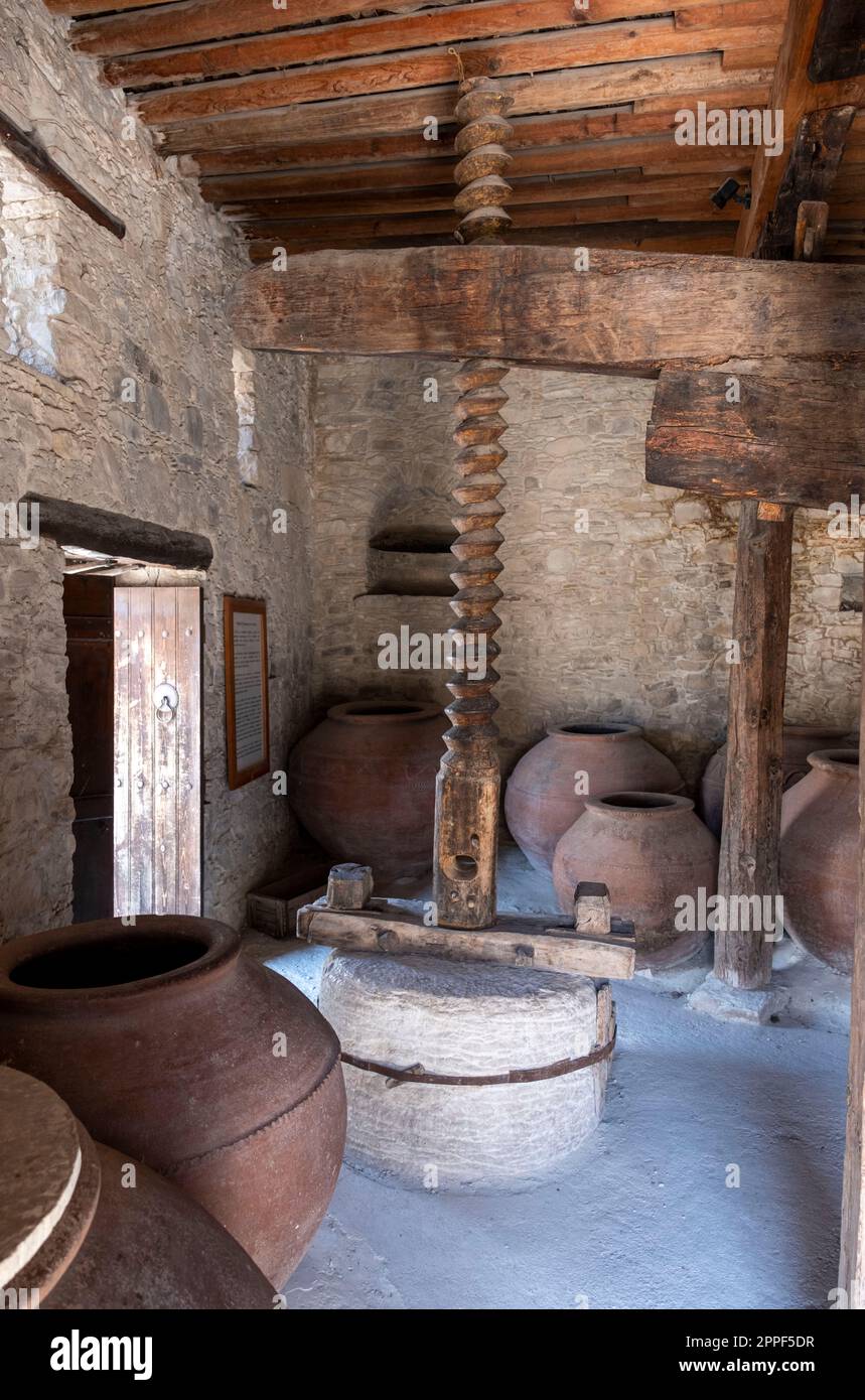 Old wine press hi-res stock photography and images - Alamy