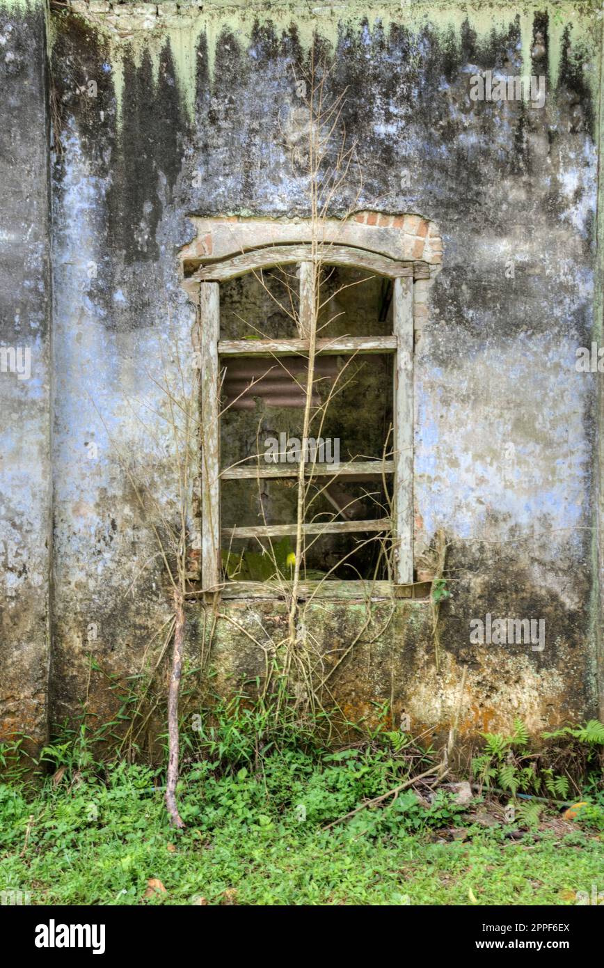 scene of the deserted and dilapidated colonial buildings Stock Photo ...