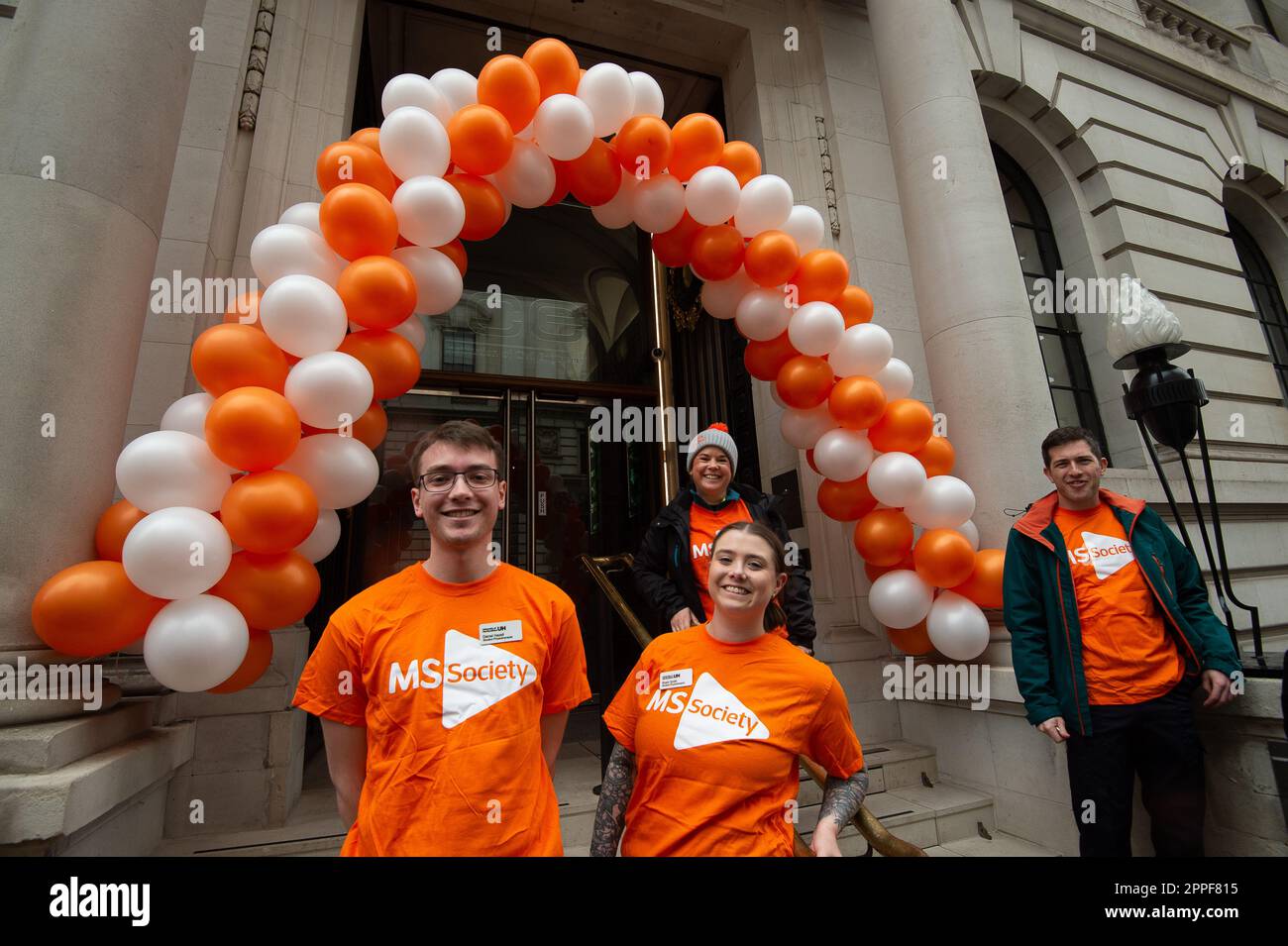 MS supporters. Over 45,000 runners took part in the London Marathon ...