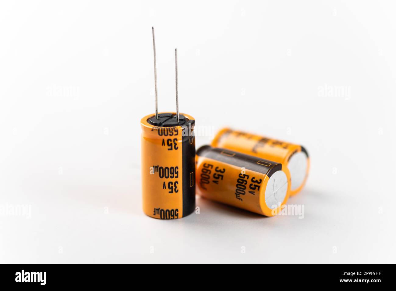 Electronic parts manufacturing hi-res stock photography and images - Alamy