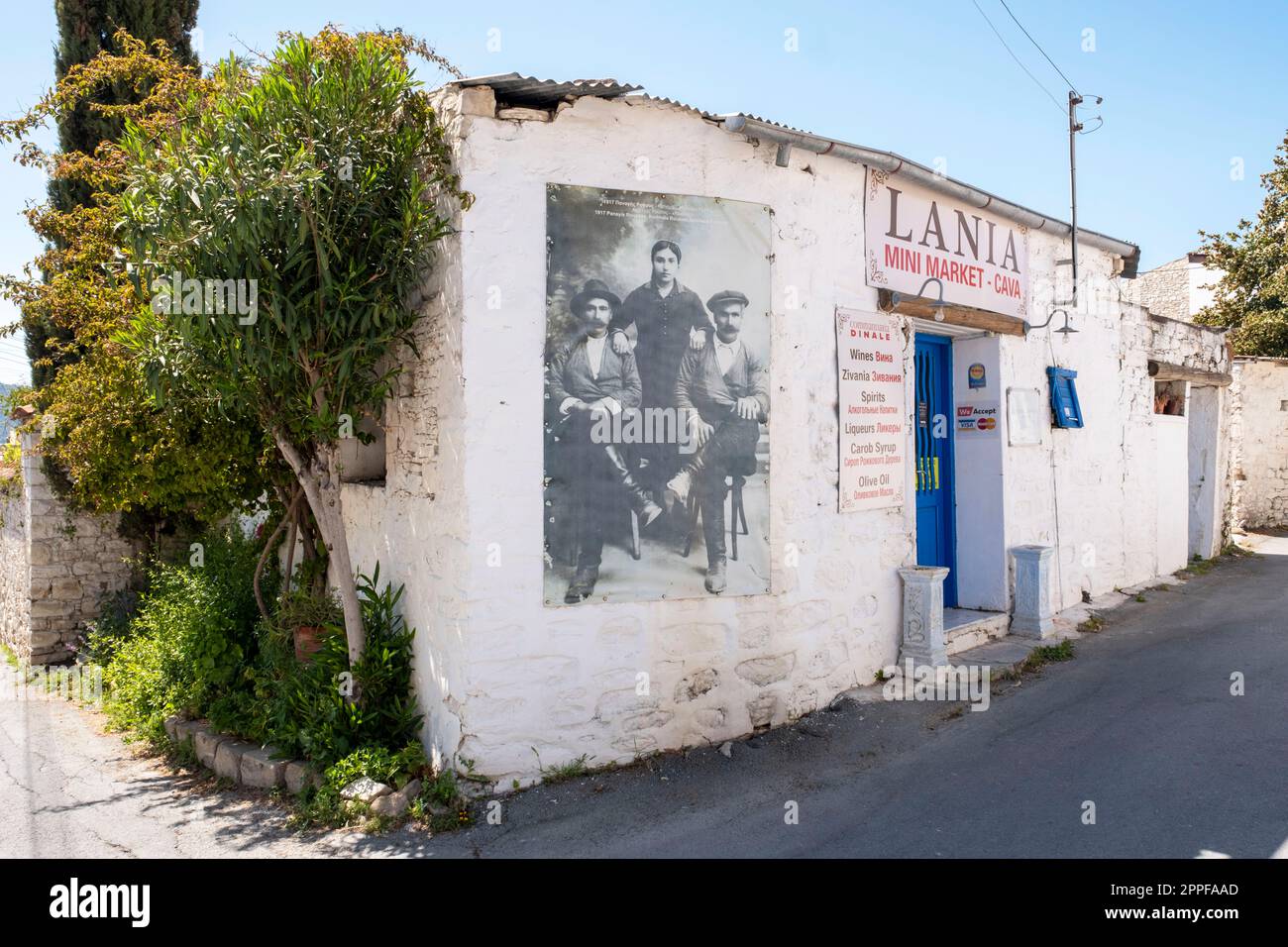 Street mural cyprus hi-res stock photography and images - Alamy