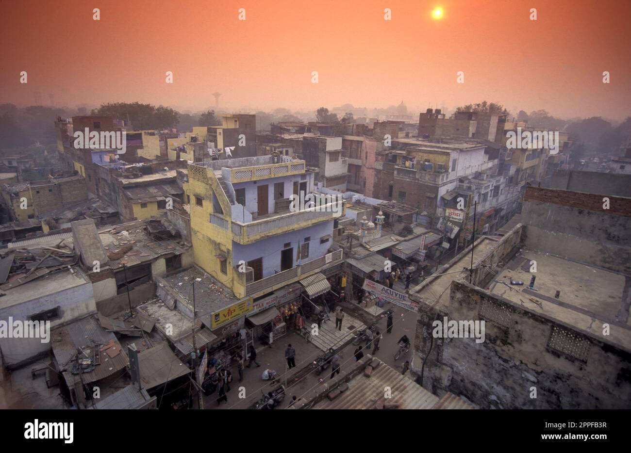Old quarters of delhi india hi-res stock photography and images - Alamy