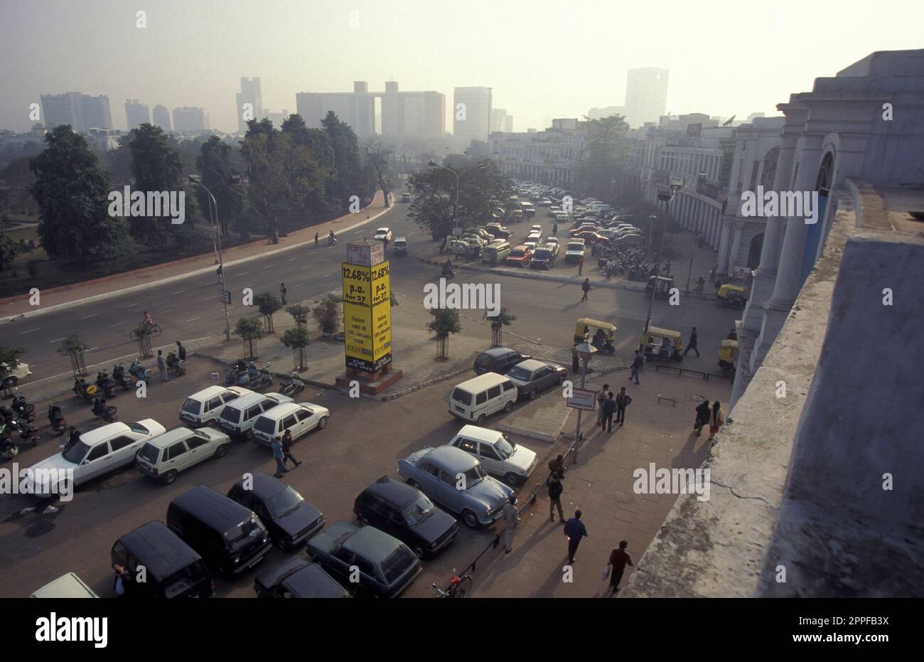 a view of the shopping area of Connaught Place in the city of New Delhi ...